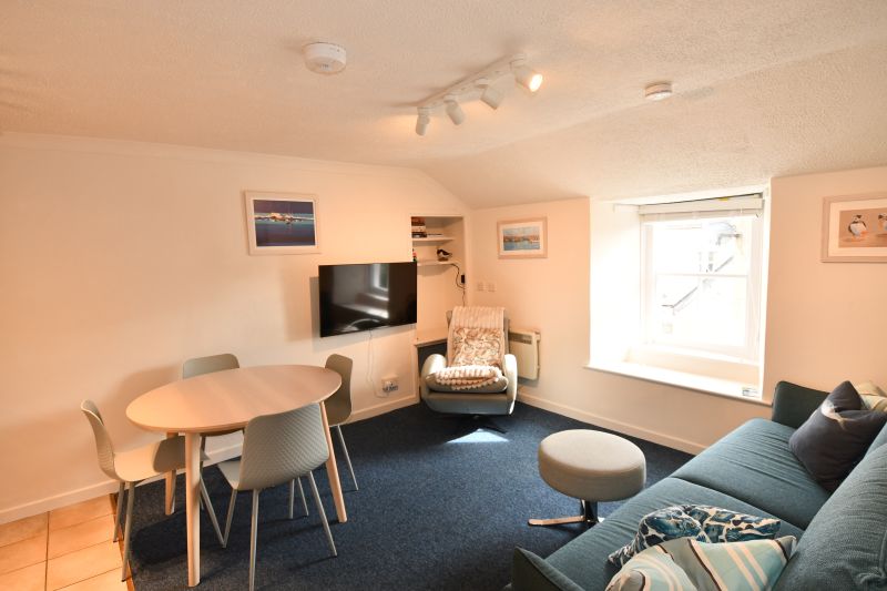 The Mizzen| The Mizzen | 14 Harbour Lights | Thorofare | St Marys ...