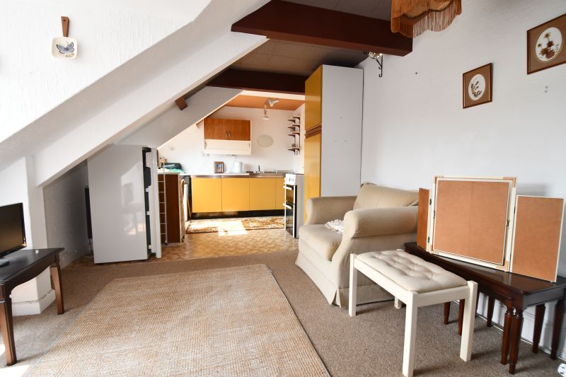 Flat 11, Springfield Court¦Flat 11 Springfield Court¦Church Street¦St ...